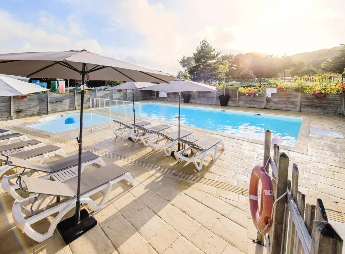 Caravan ∙ 1 Bedroom ∙ 6 Guests - Lannion