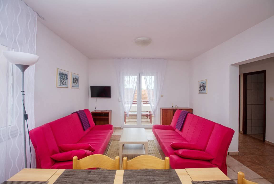 54 M² Apartment ∙ 2 Bedrooms ∙ 6 Guests - Tisno
