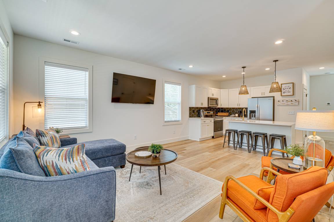 116 M² House ∙ 3 Bedrooms ∙ 8 Guests - Knoxville, TN