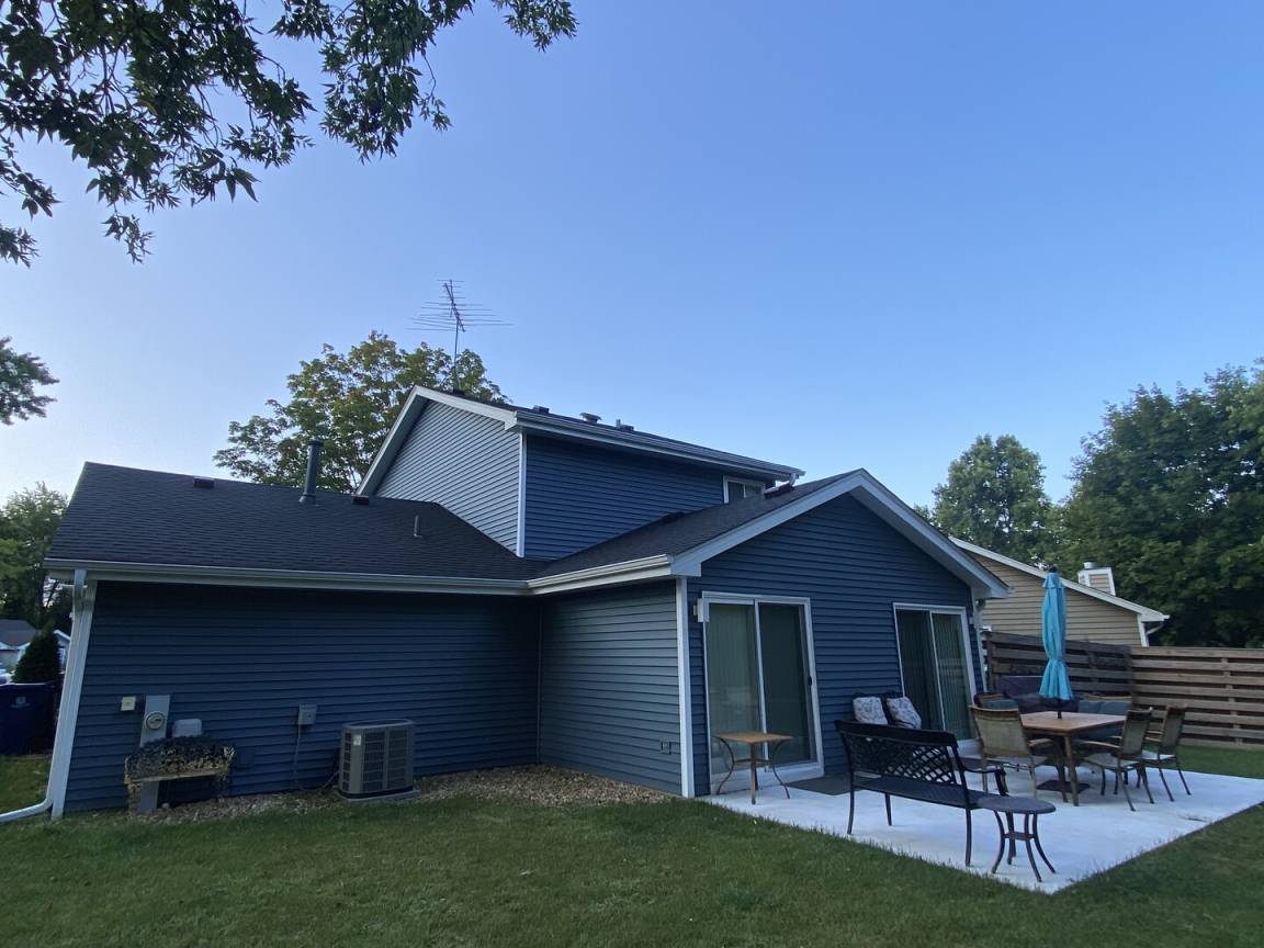 149 M² House ∙ 3 Bedrooms ∙ 5 Guests - Naperville, IL