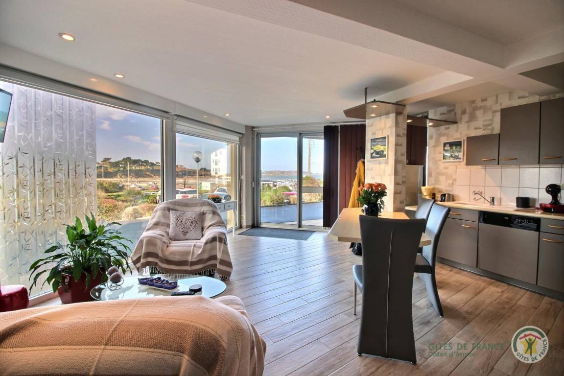 52 M² Gîte ∙ 1 Chambre ∙ 2 Personnes - Trédarzec