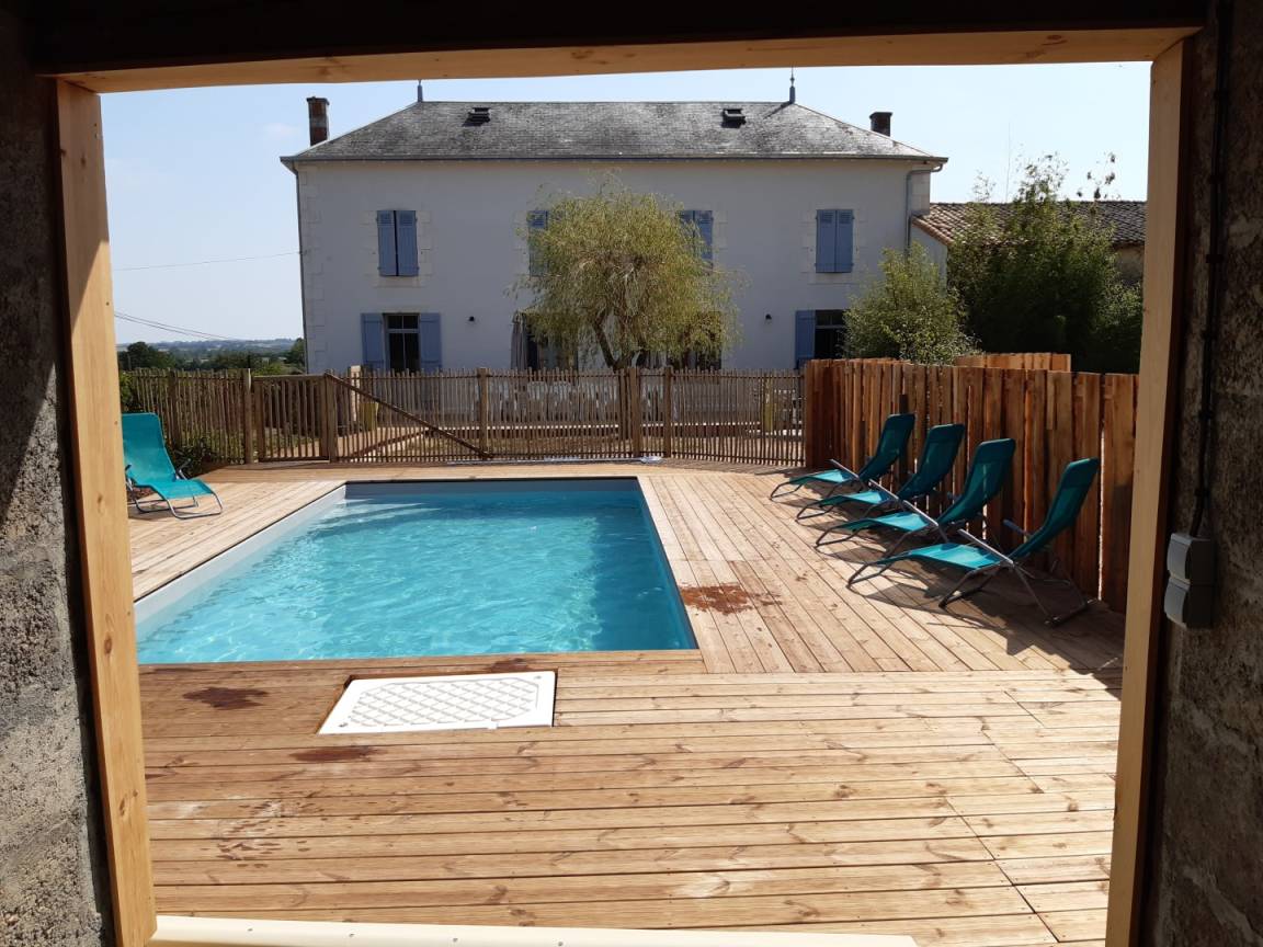 320 M² Gîte ∙ 6 Chambres ∙ 15 Personnes - Deux-Sèvres