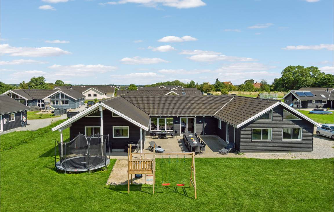 315 M² Ferienhaus ∙ 8 Schlafzimmer ∙ 20 Gäste - Sydals Kommune