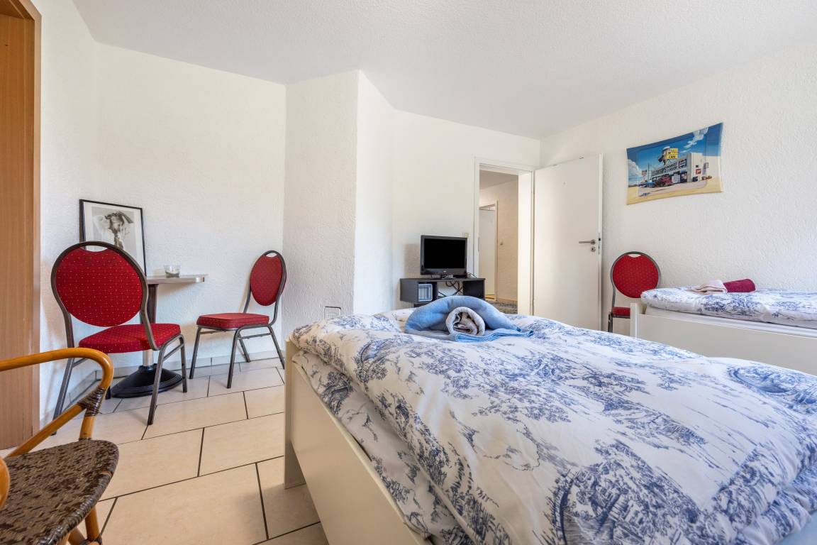 78 M² Ferienwohnung ∙ 1 Schlafzimmer ∙ 5 Gäste - Burgdorf