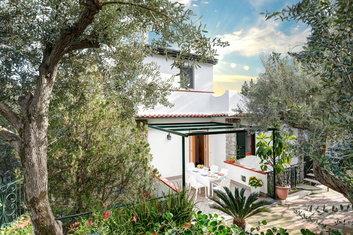 100 M² Apartment ∙ 3 Bedrooms ∙ 6 Guests - Capri (island)