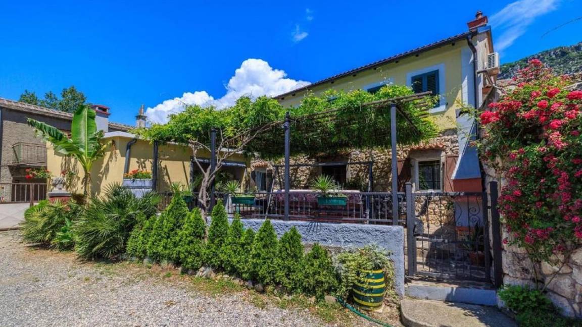 150 M² Ferienhaus ∙ 3 Schlafzimmer ∙ 5 Gäste - Selce