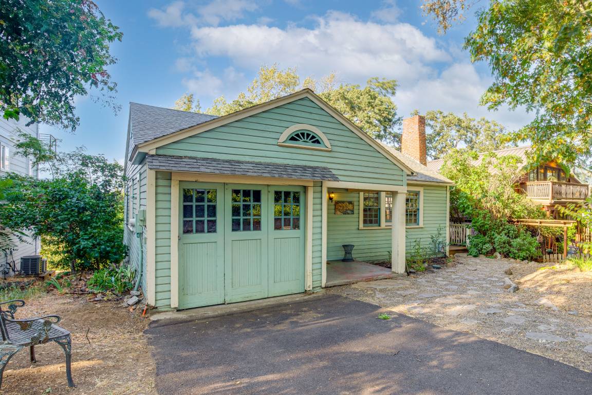 82 M² Cottage ∙ 2 Bedrooms ∙ 4 Guests - White Salmon, WA