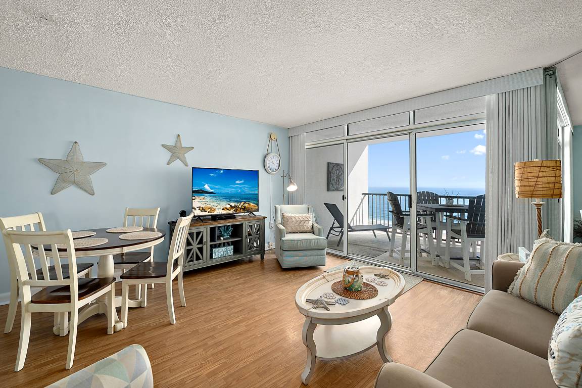 Condo ∙ 2 Bedrooms ∙ 8 Guests - Ocean City, MD
