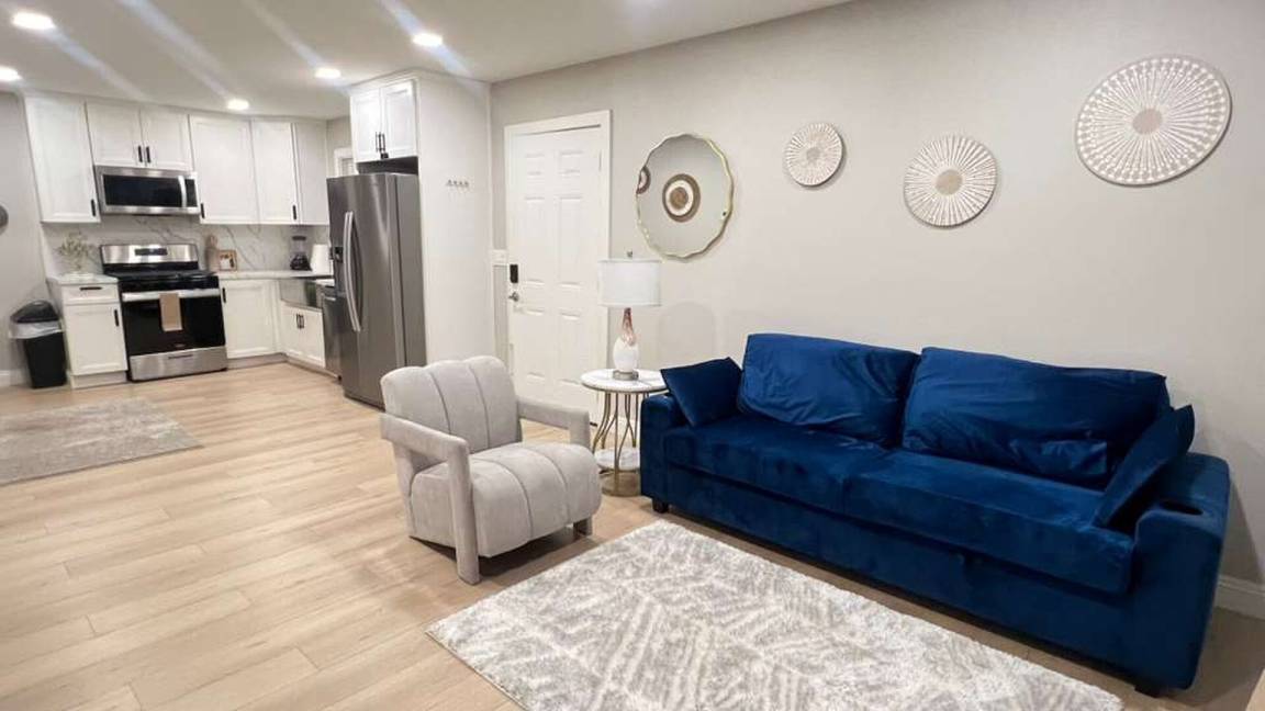 948 M² House ∙ 2 Bedrooms ∙ 6 Guests - Santee, CA