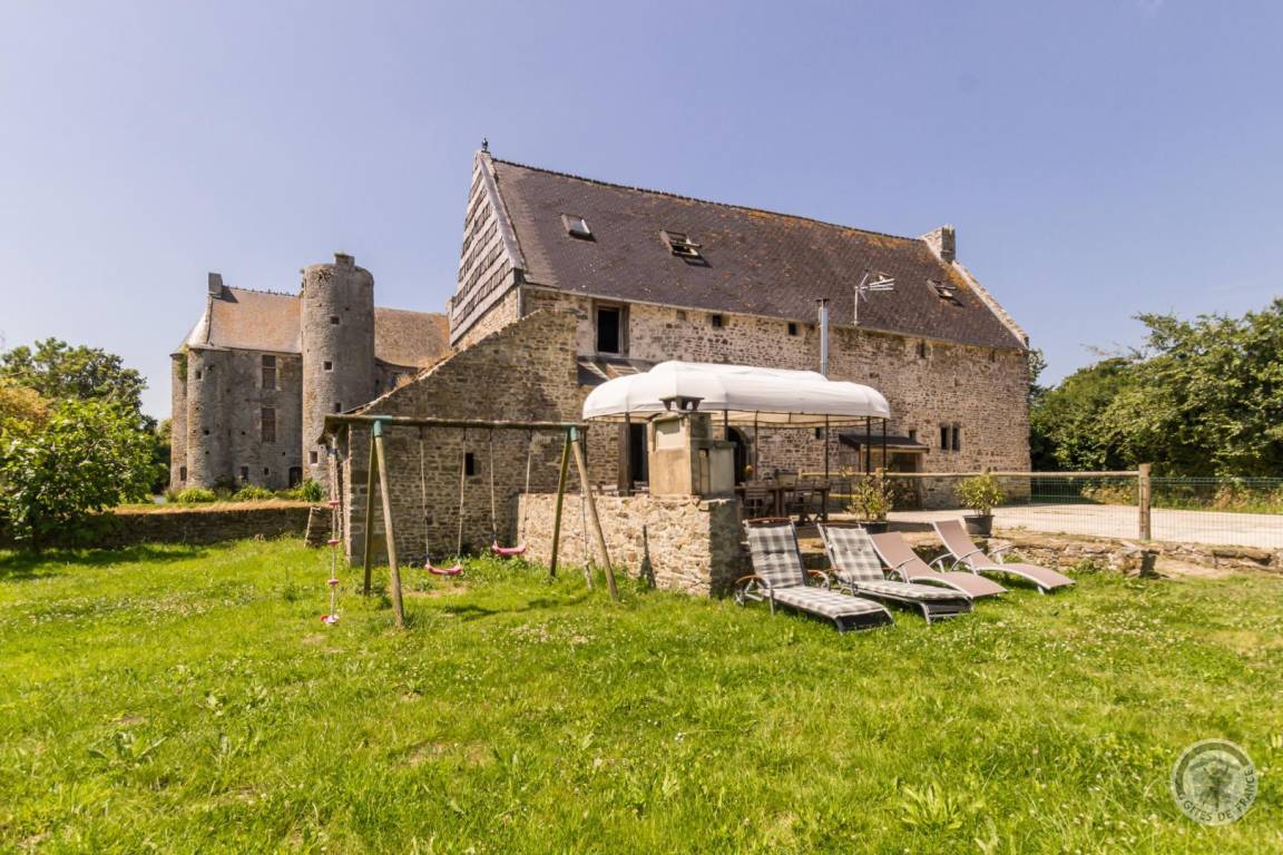 200 M² Gîte ∙ 5 Chambres ∙ 12 Personnes - Barneville-Carteret