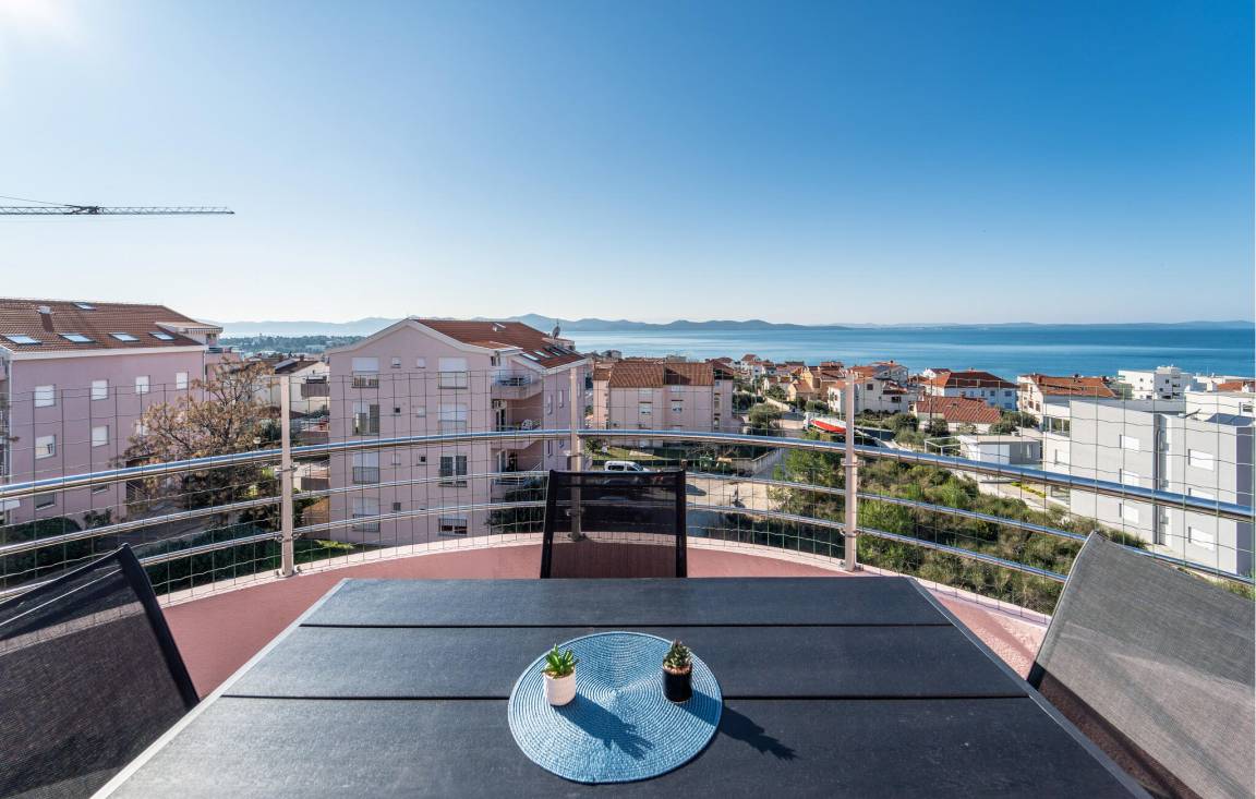 65 M² Apartamento ∙ 2 Habitaciones ∙ 4 Huéspedes - Zadar