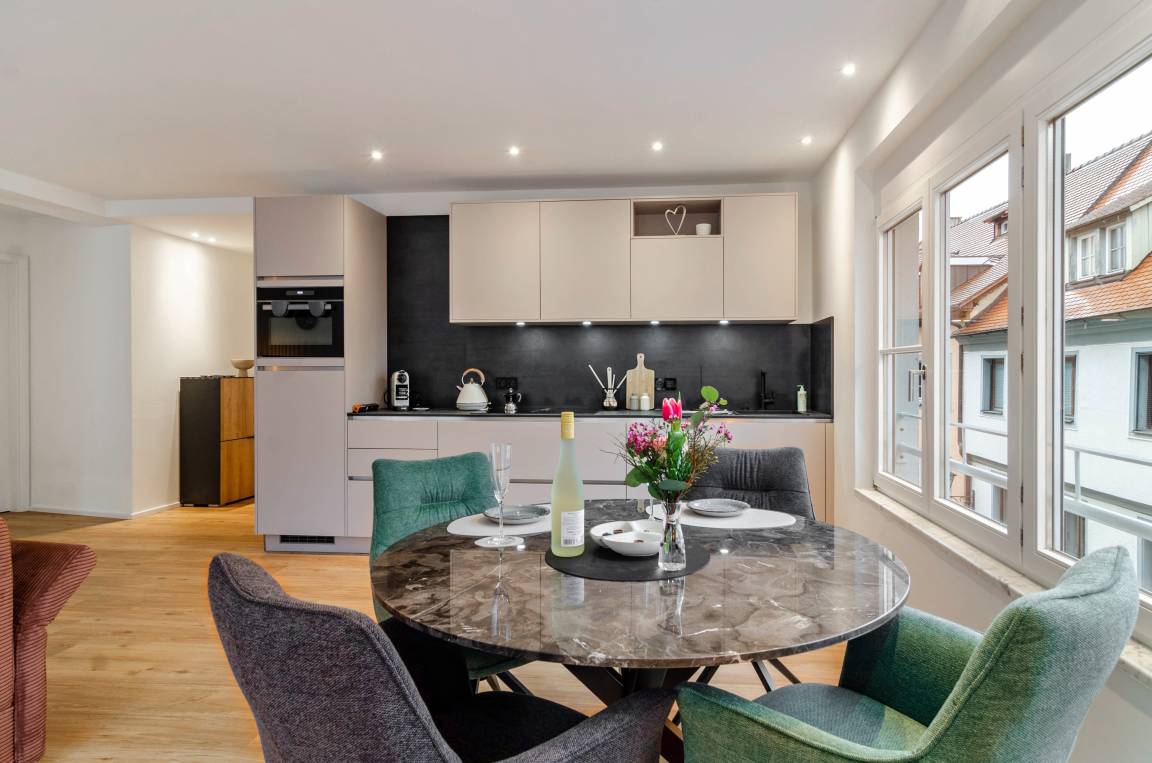 63 M² Apartment ∙ 1 Bedroom ∙ 4 Guests - Konstanz