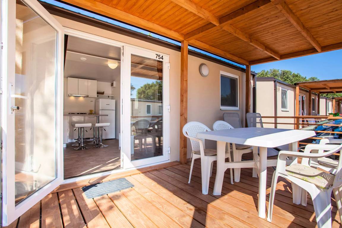 32 M² Caravan ∙ 2 Bedrooms ∙ 4 Guests - Nerezine