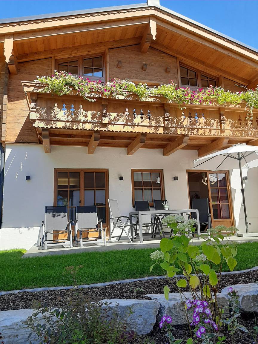 56 M² Huoneisto ∙ 2 Makuuhuonetta ∙ 4 Vierasta - Rauris