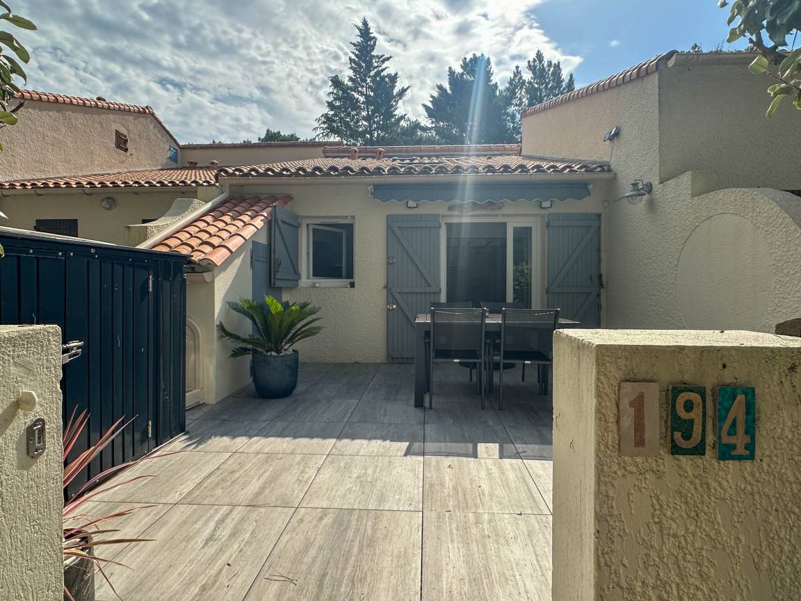 32 M² House ∙ 2 Bedrooms ∙ 4 Guests - La Palmyre