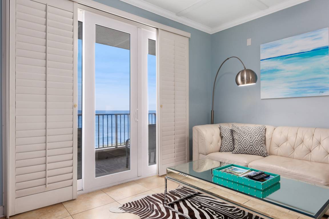 Condo ∙ 3 Bedrooms ∙ 10 Guests - Destin, FL