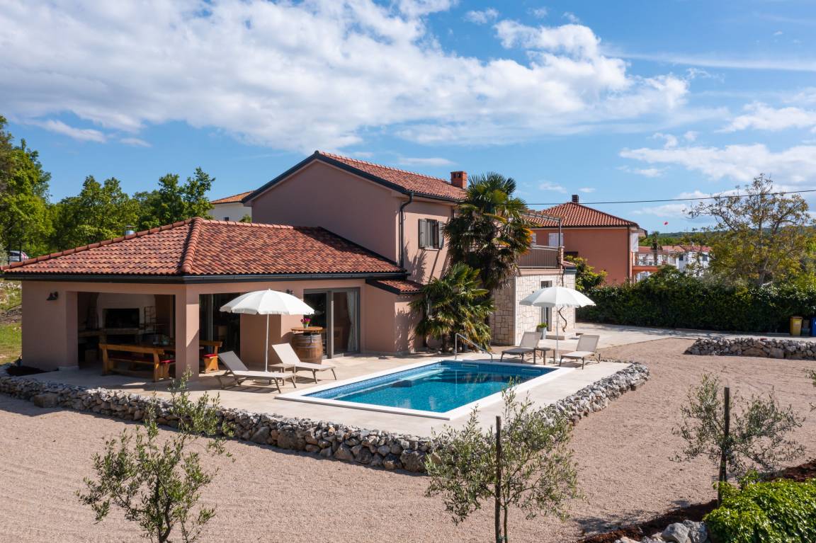 240 M² Ferienhaus ∙ 3 Schlafzimmer ∙ 6 Gäste - Punat