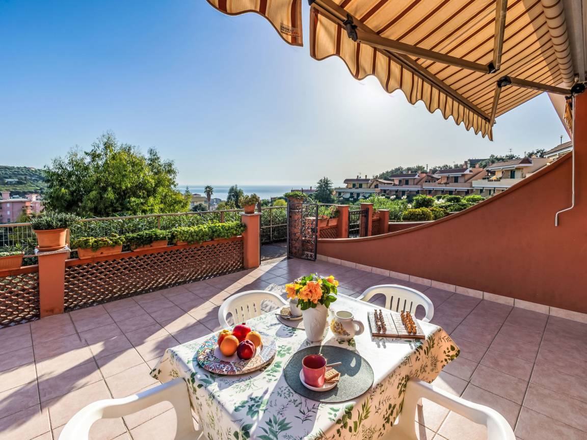 85 M² Appartamento Vacanza ∙ 2 Camere Da Letto ∙ 6 Ospiti - San Lorenzo al Mare