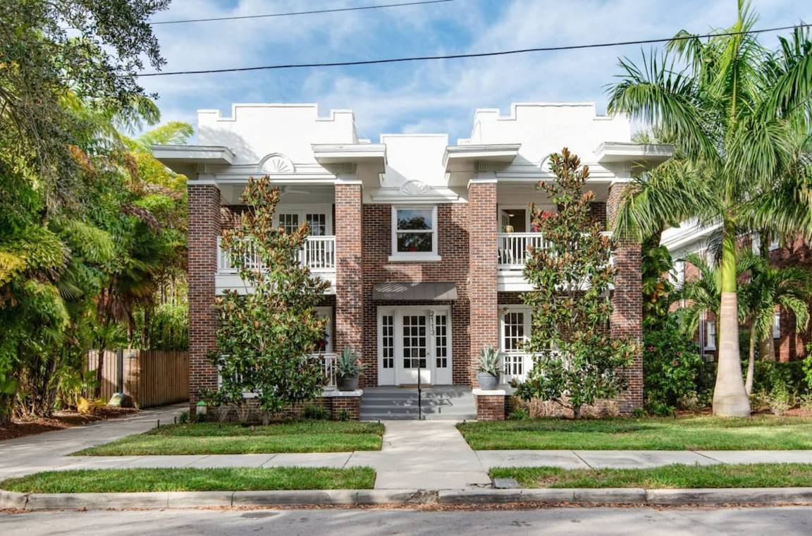 Apartment ∙ 2 Bedrooms ∙ 6 Guests - Tampa, FL