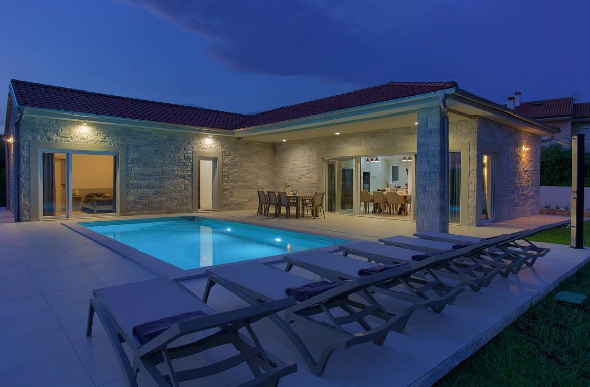 145 M² Villa ∙ 3 Bedrooms ∙ 8 Guests - Cres