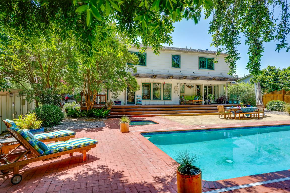 204 M² House ∙ 3 Bedrooms ∙ 5 Guests - Novato, CA