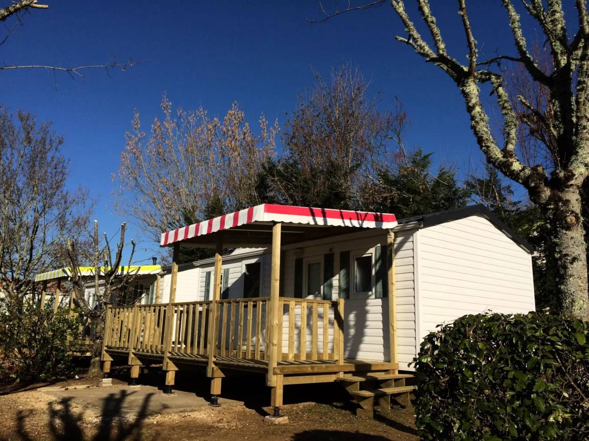 27 M² Mobil-home ∙ 2 Chambres ∙ 5 Personnes - Le Buisson-de-Cadouin