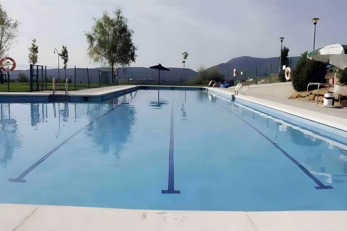 140 M² House ∙ 3 Bedrooms ∙ 7 Guests - Jaca