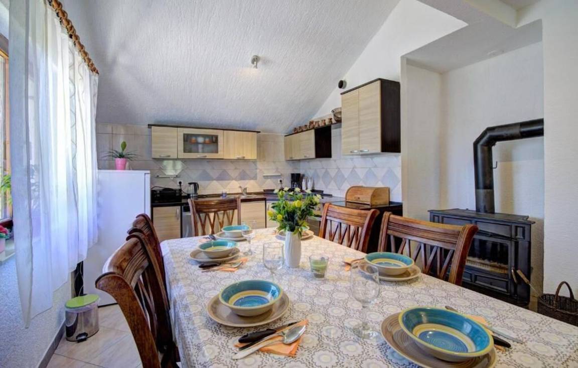 80 M² Apartamento ∙ 3 Habitaciones ∙ 8 Huéspedes - Baška