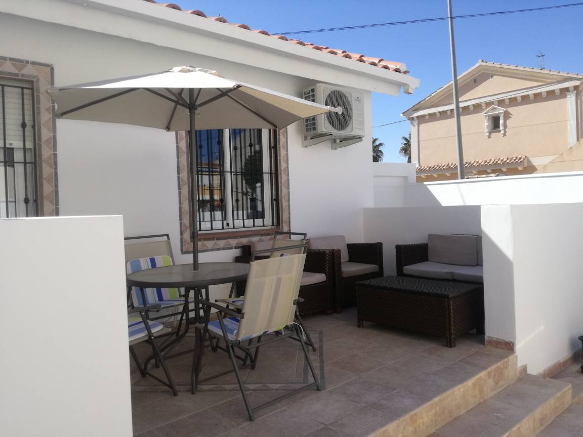 65 M² House ∙ 2 Bedrooms ∙ 5 Guests - Los Alcázares