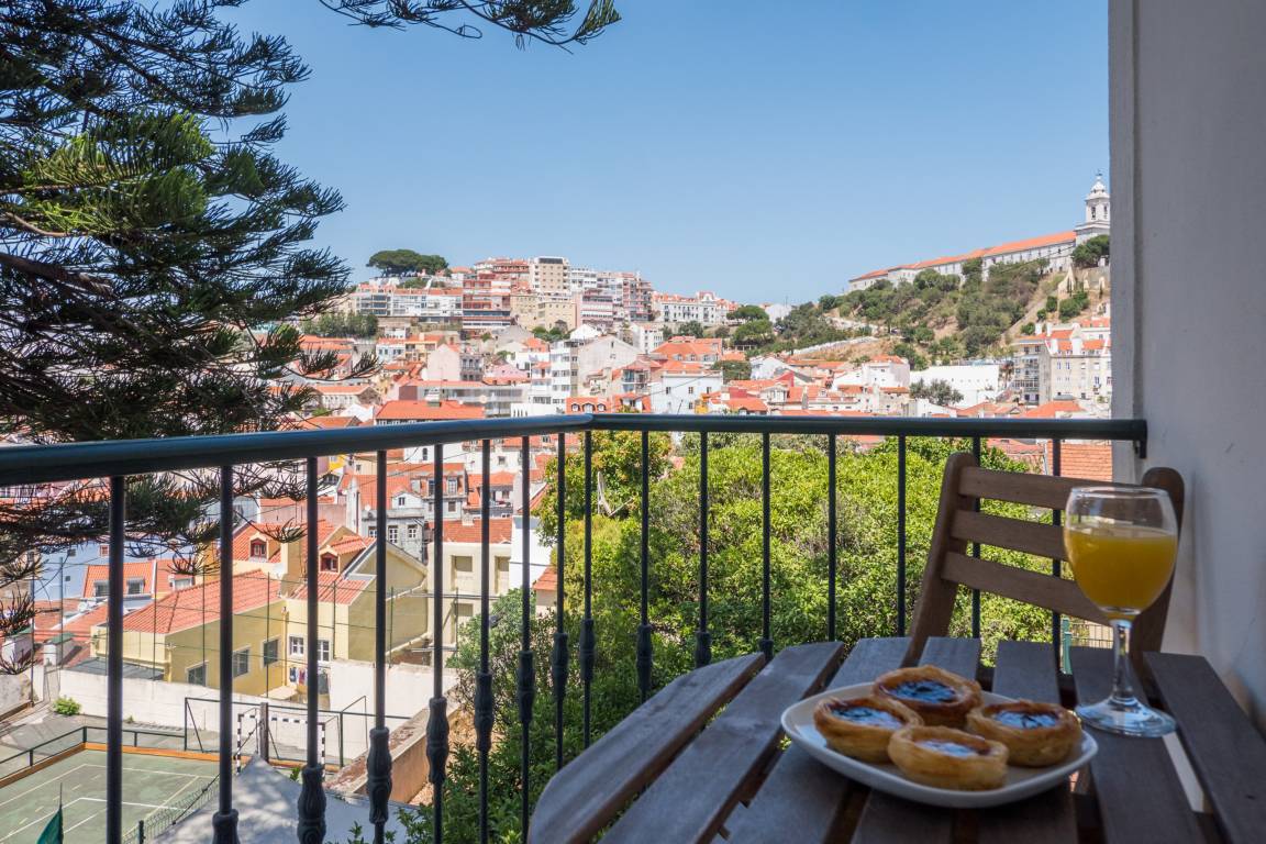 100 M² Apartment ∙ 3 Bedrooms ∙ 6 Guests - Almada