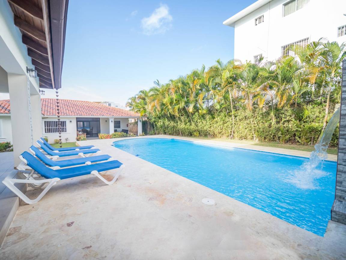 1000 M² Villa ∙ 5 Bedrooms ∙ 10 Guests - Sosúa