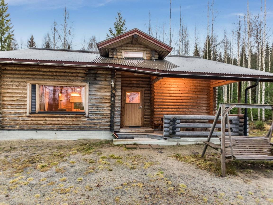 113 M² Talo ∙ 3 Makuuhuonetta ∙ 7 Vierasta - Hankasalmi