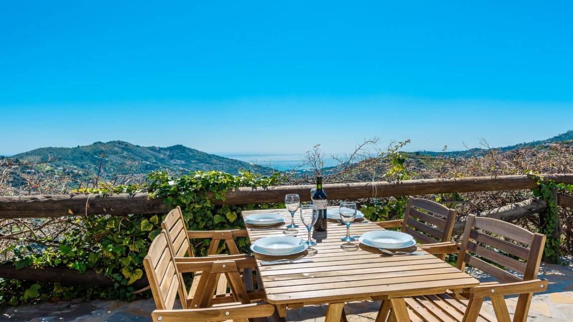 150 M² Casa ∙ 3 Habitaciones ∙ 6 Huéspedes - Cómpeta