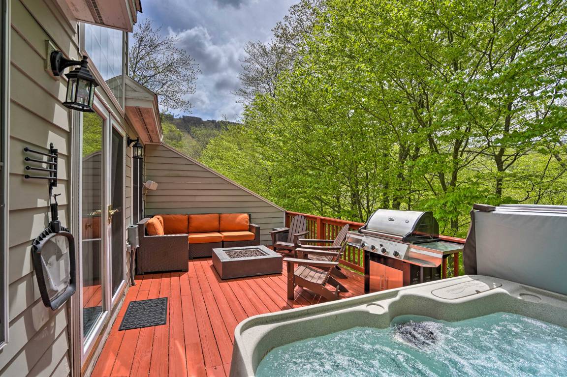 196 M² Apartment ∙ 4 Bedrooms ∙ 15 Guests - Pittsfield, MA