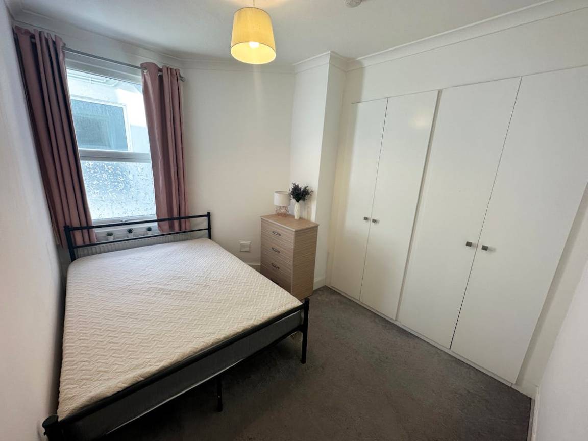 Private Room ∙ 1 Bedroom ∙ 1 Guest - Croydon, UK