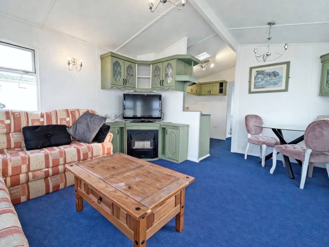 Apartment ∙ 3 Bedrooms ∙ 6 Guests - Southend-on-Sea