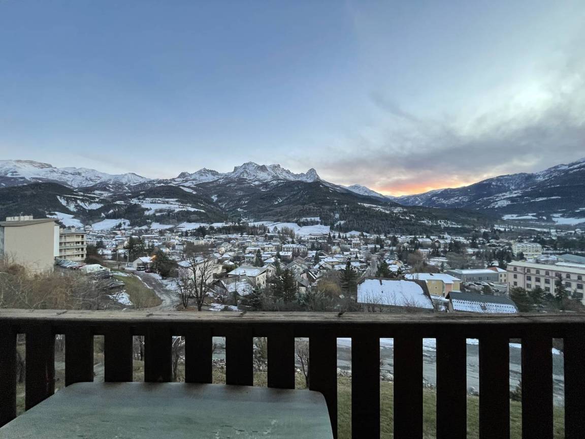 26 M² Appartement ∙ 1 Slaapkamer ∙ 4 Gasten - Barcelonnette