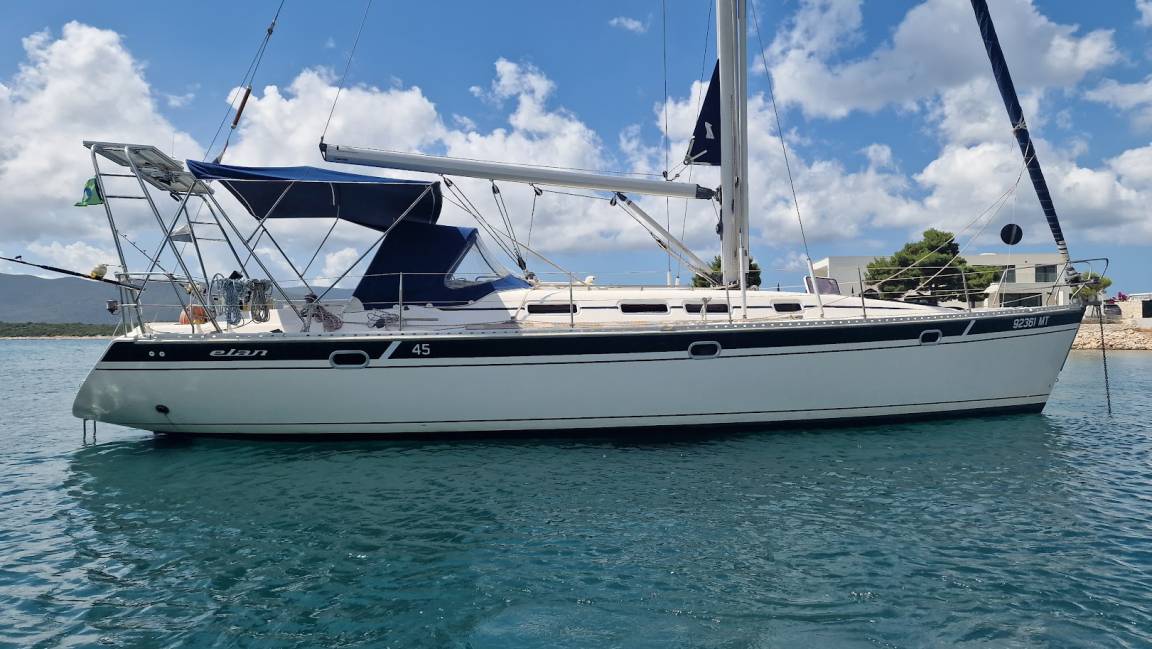 Houseboat ∙ 3 Bedrooms ∙ 6 Guests - Croatia