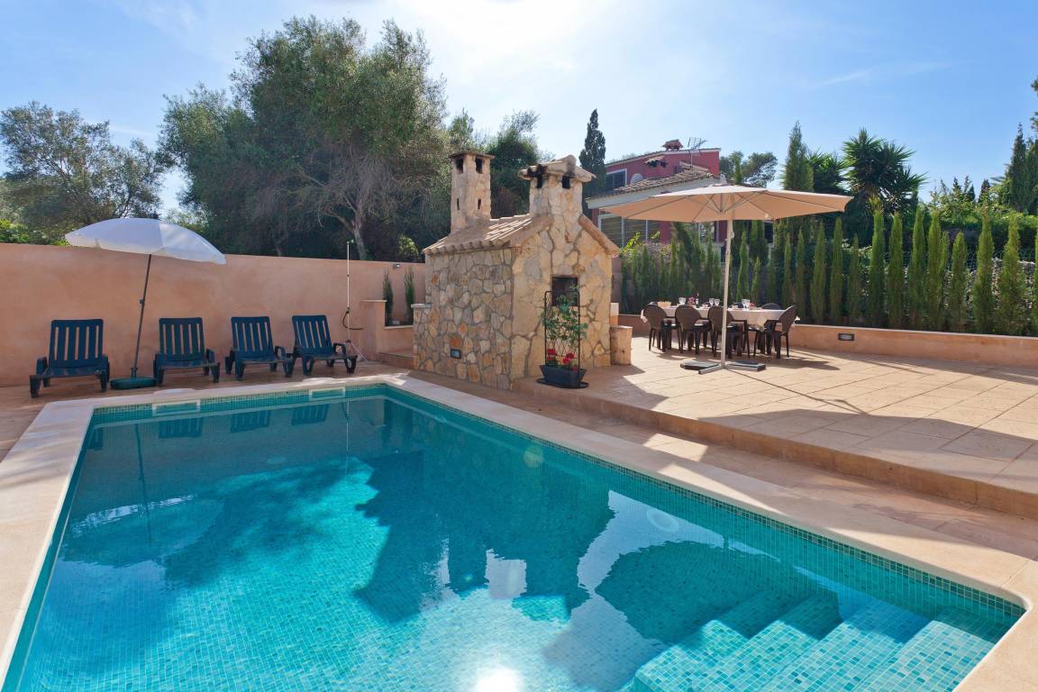 160 M² Villa ∙ 4 Bedrooms ∙ 8 Guests - El Arenal