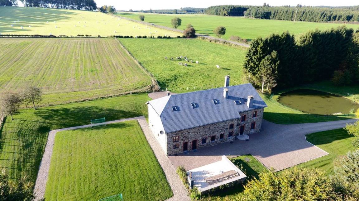 260 M² Maison De Vacances ∙ 4 Chambres ∙ 8 Personnes - Gouvy