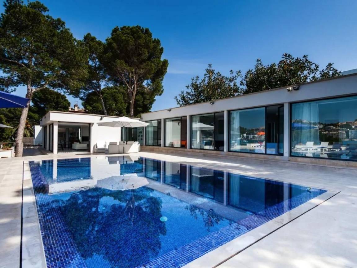 350 M² Talo ∙ 6 Makuuhuonetta ∙ 12 Vierasta - Santa Ponsa