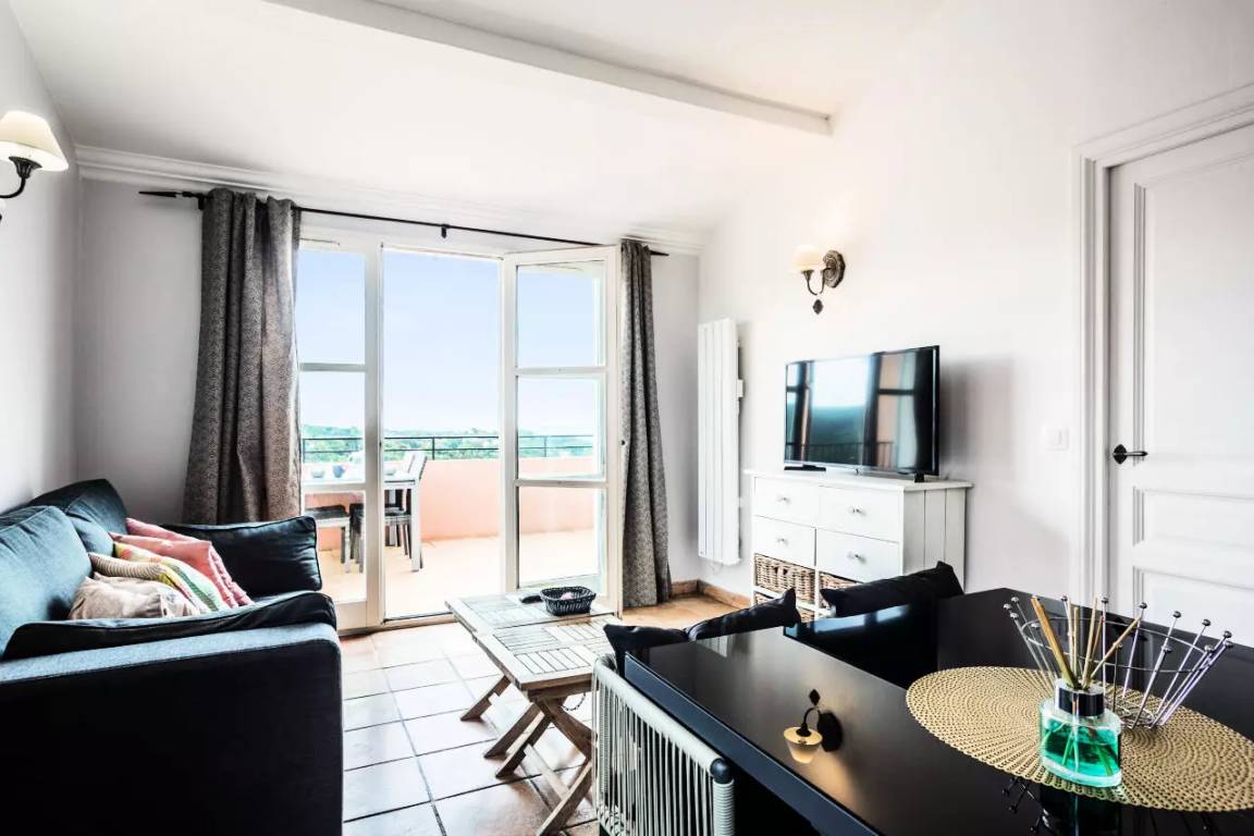 50 M² Apartamento ∙ 2 Habitaciones ∙ 6 Huéspedes - Grimaud