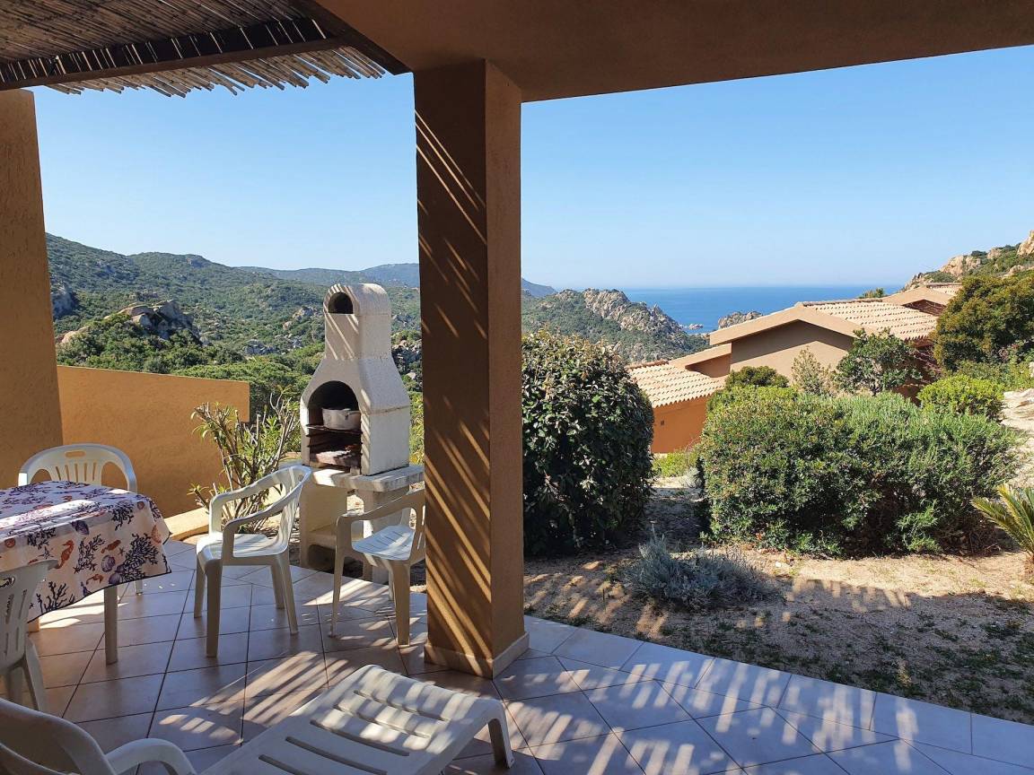 80 M² Apartamento ∙ 2 Quartos ∙ 6 Hóspedes - Costa Paradiso