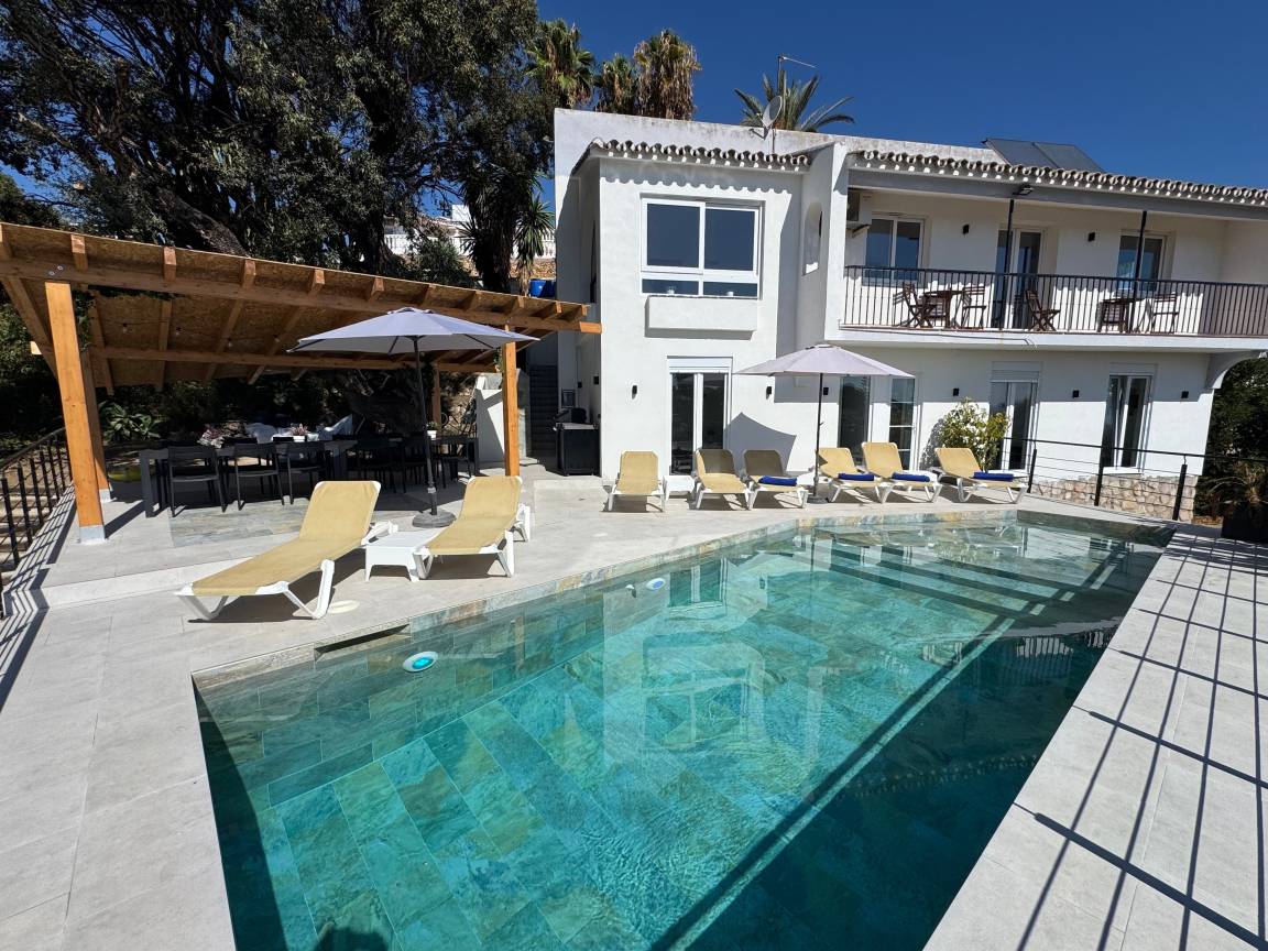 240 M² Villa ∙ 6 Schlafzimmer ∙ 12 Gäste - Mijas