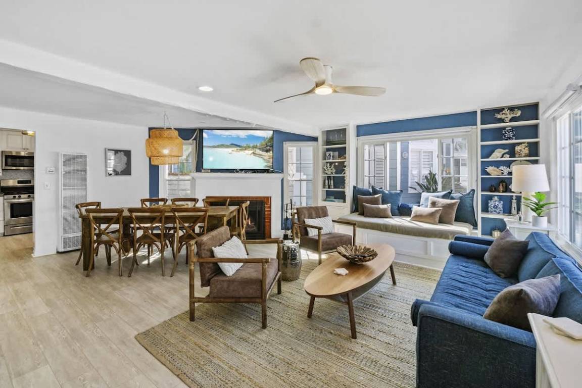 House ∙ 4 Bedrooms ∙ 10 Guests - Newport Beach, CA