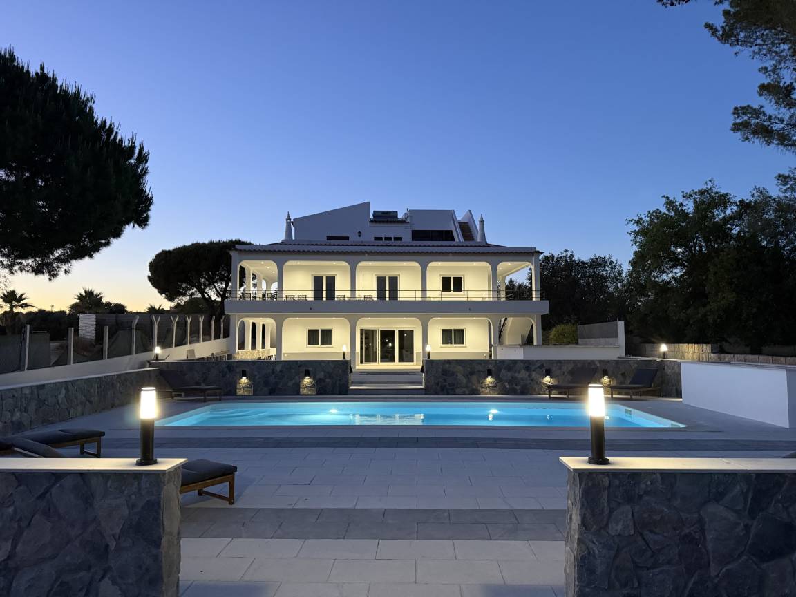 1500 M² Villa ∙ 7 Chambres ∙ 14 Personnes - Alvor