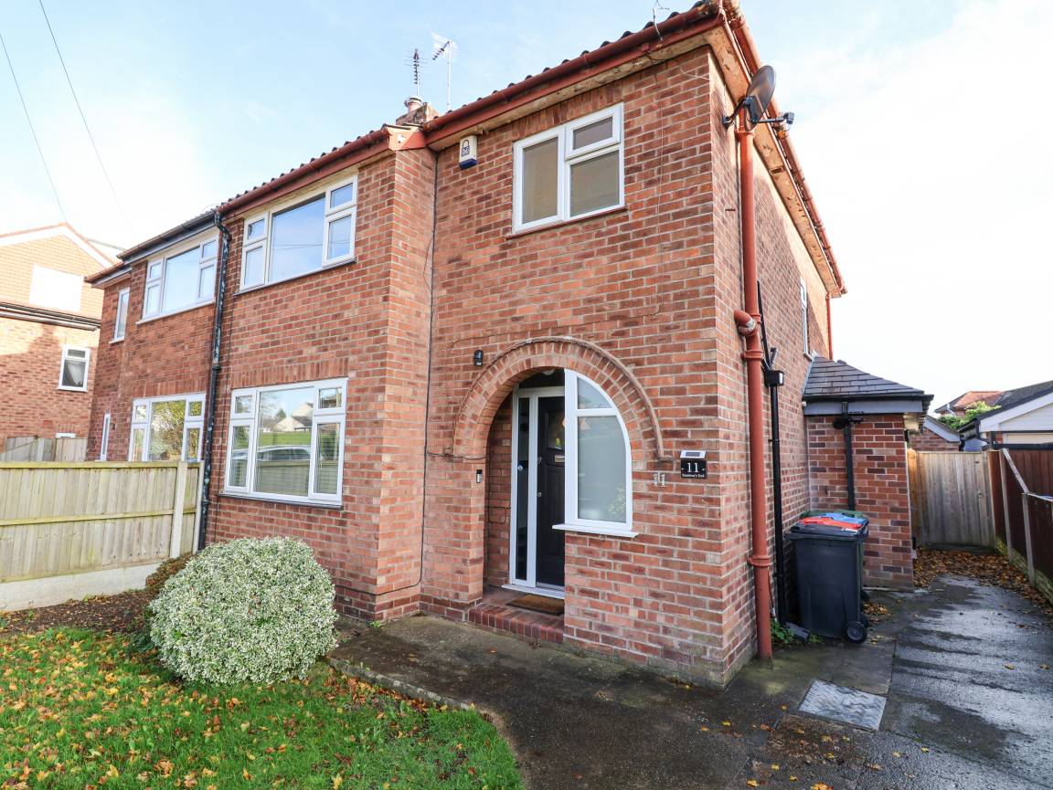 Cottage ∙ 3 Bedrooms ∙ 5 Guests - Chester