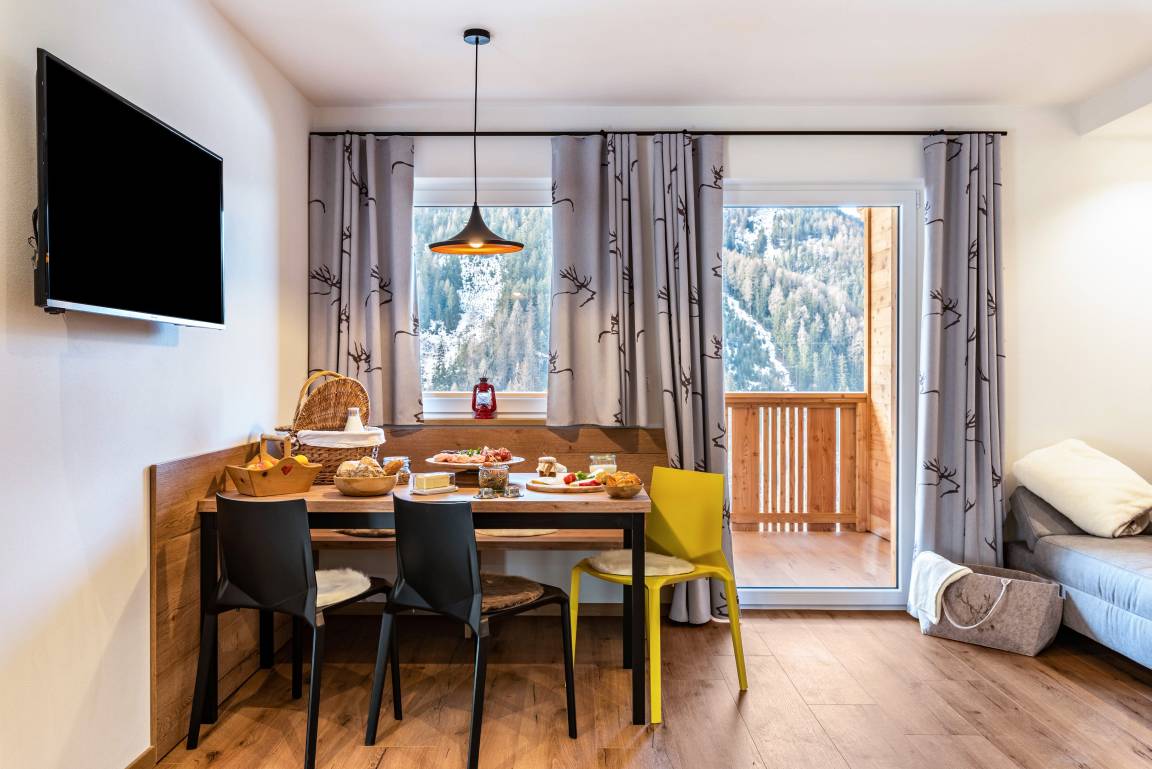 80 M² Ferienwohnung ∙ 2 Schlafzimmer ∙ 5 Gäste - Plose