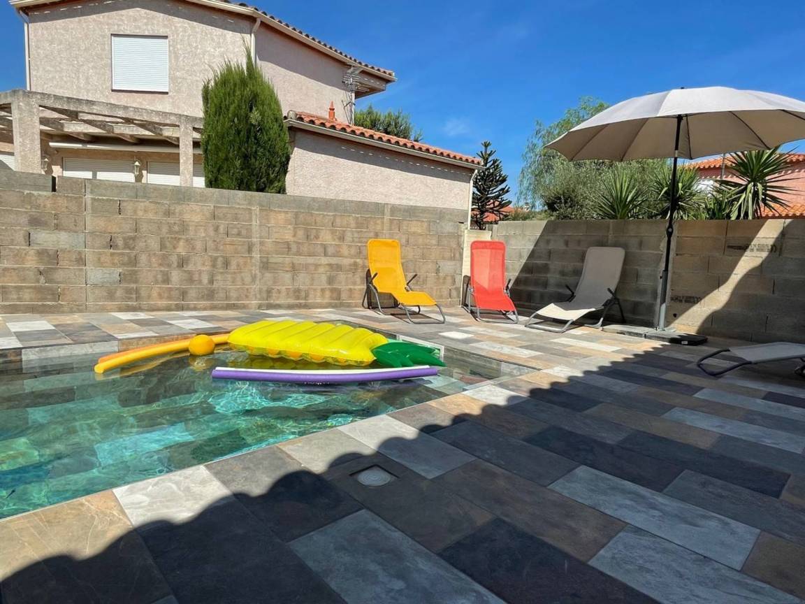 96 M² Maison De Vacances ∙ 3 Chambres ∙ 8 Personnes - Saint-Cyprien