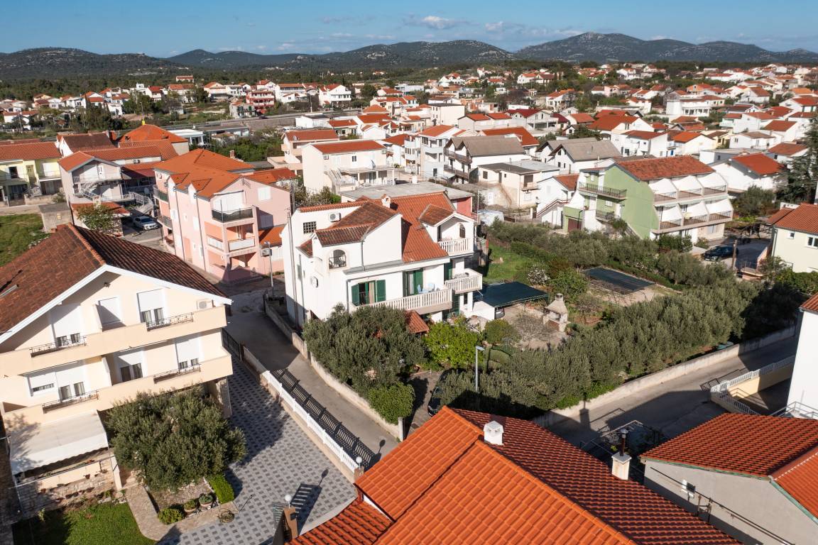 42 M² Apartment ∙ 2 Bedrooms ∙ 6 Guests - Pirovac